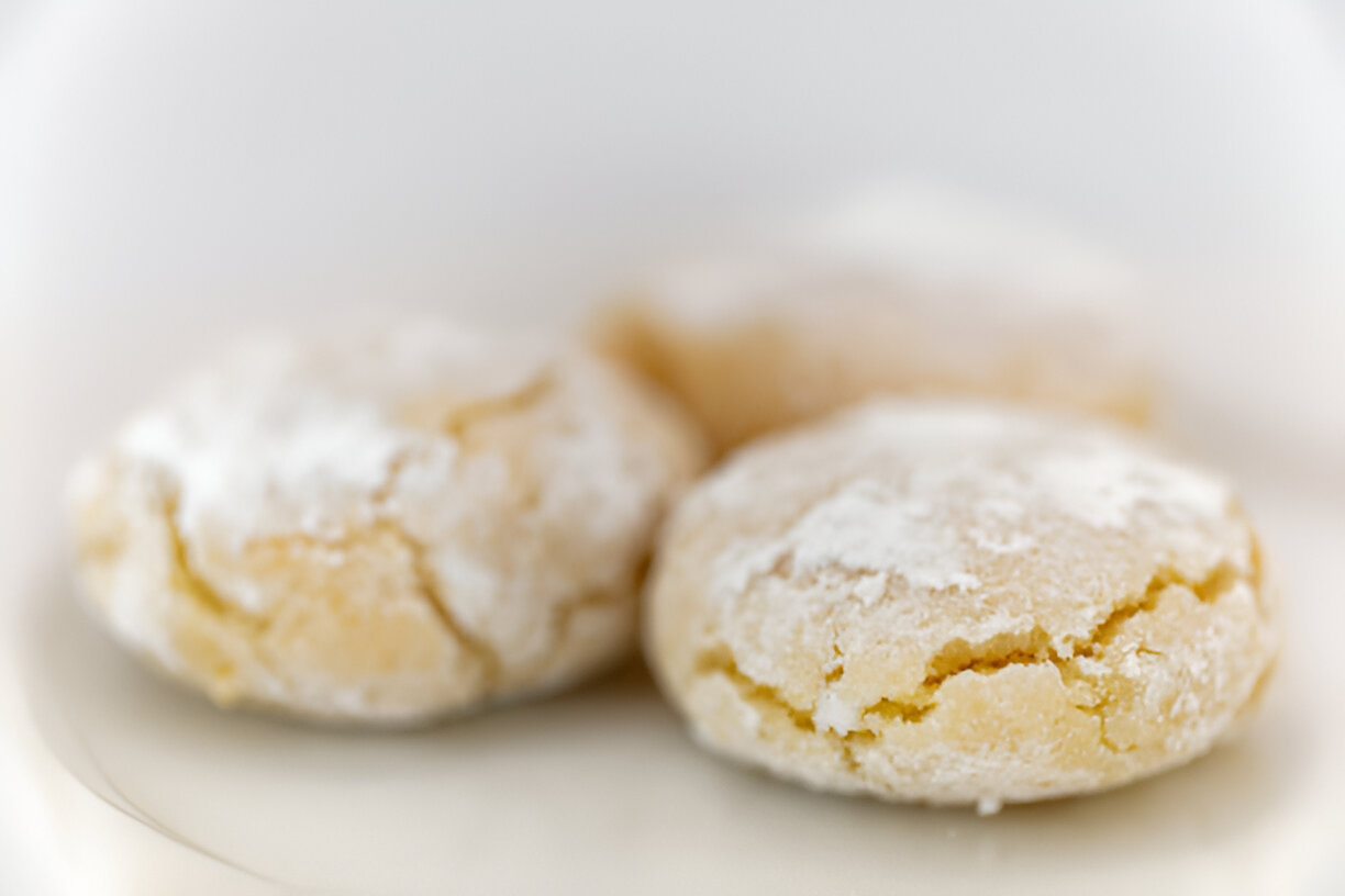 Delicious Vanilla Crinkle Cookies: A Sweet Baking Guide
