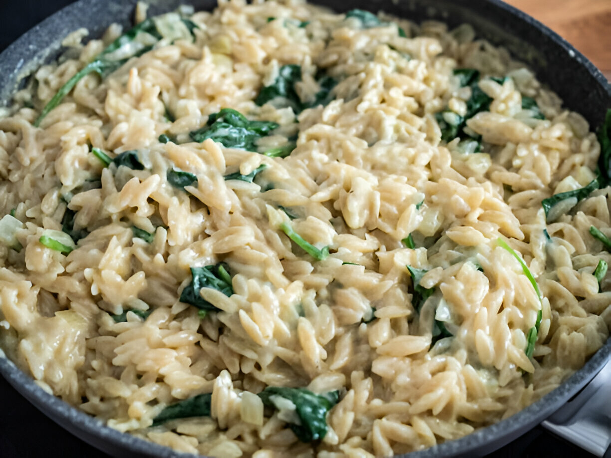 Creamy Garlic Parmesan Orzo Recipe for Easy Comfort Food